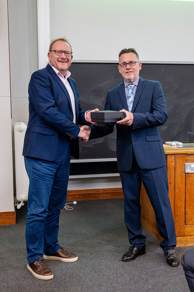 Kit Cummins delivers Malcolm Green Lecture | Department of Chemistry