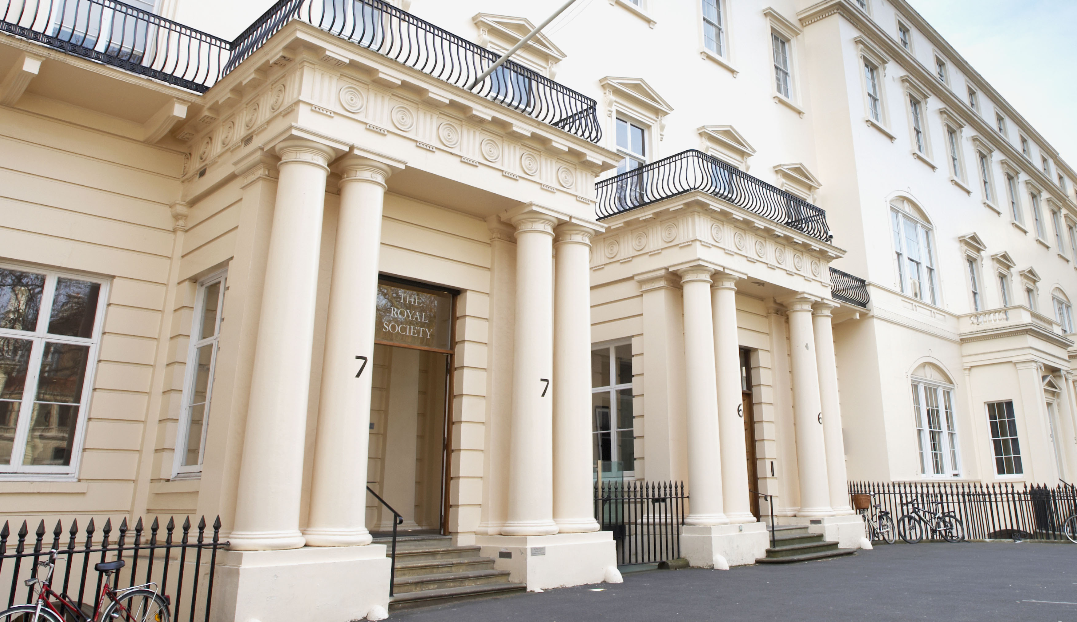 Véronique Gouverneur among Royal Society award winners | Department of ...