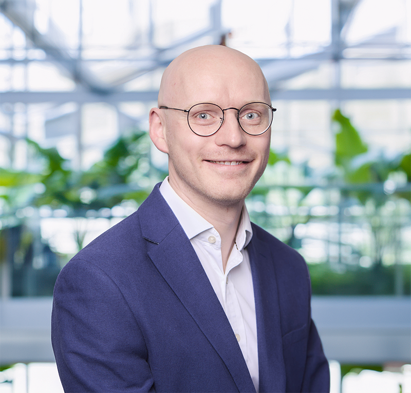 Paul McGonigal | Department of Chemistry